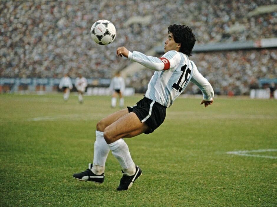 The Rise and Fall of Football Legend: Diego Maradona | Sporting Legends